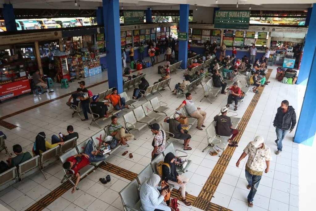 Terminal Kampung Rambutan Jakarta Timur